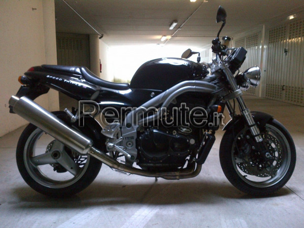 Triumph 955i Varese Usato In Permuta Moto Naked Permute It
