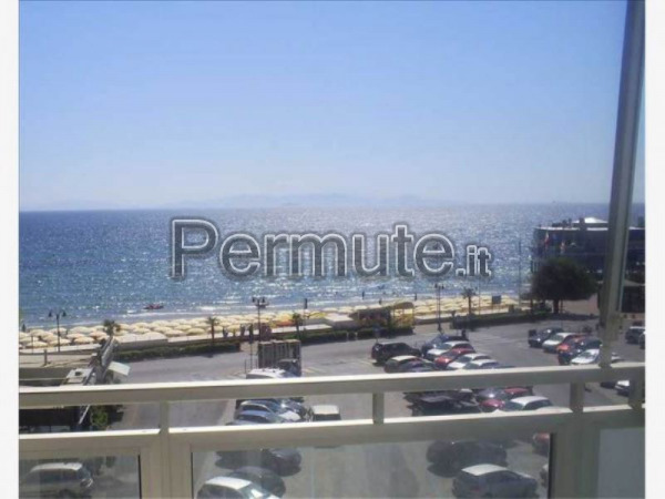 FOLLONICA CENTRO FRONTE MARE, appartamento signorile a 50 mt. dal mare ...