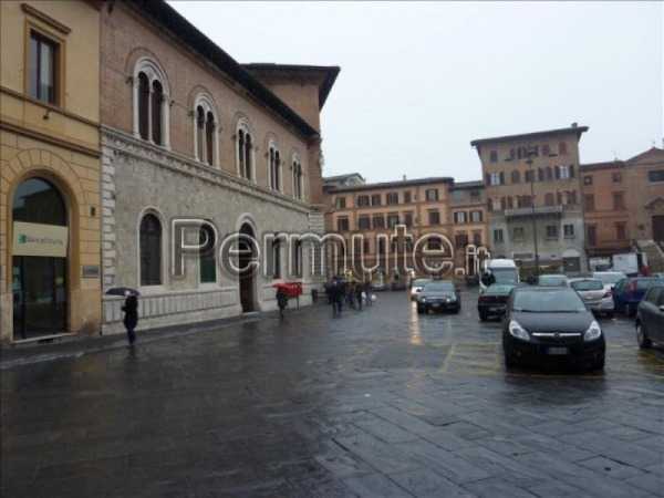 Centralissimo, nei pressi di Piazza della Posta, appartamento luminoso ...
