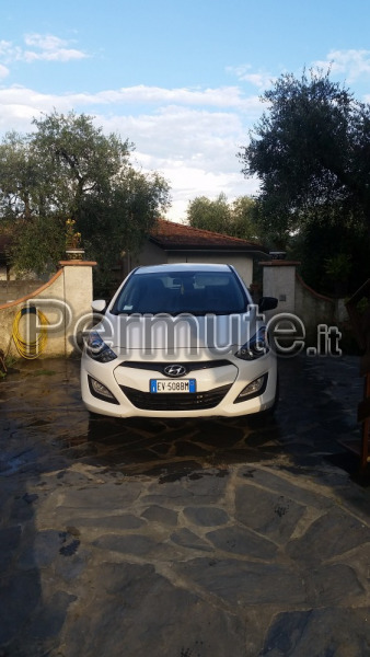 Permuto hiundai i 30 Lucca Usato in Permuta, Auto Berlina - Permute.it