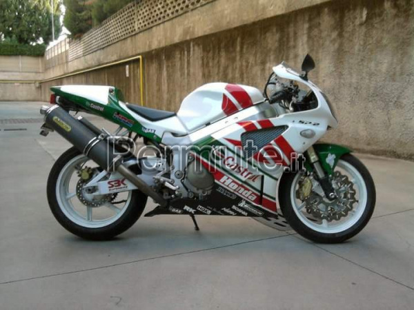 Honda Vtr 1000 sp2 Varese Usato in Permuta, Moto Sportive - Permute.it