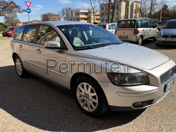 Volvo v50 td Torino Usato in Permuta, Station Wagon - Permute.it