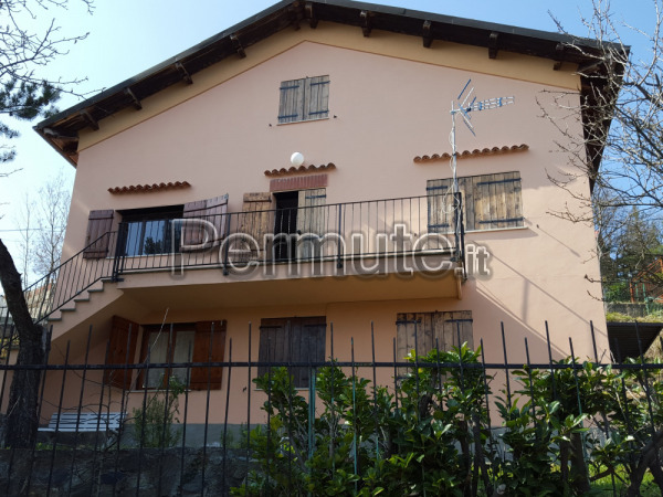 Villa su tre piani basso Piemonte Alessandria in Permuta, Villa o ...