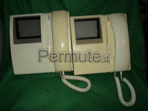 URMET Domus n.3 Videocitofoni Winflat Bari Usato in Permuta, Attrezzi Fai Da Te - Permute.it