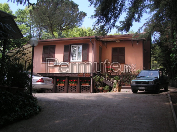 villetta nel verde Roma in Permuta, Casa indipendente - Permute.it