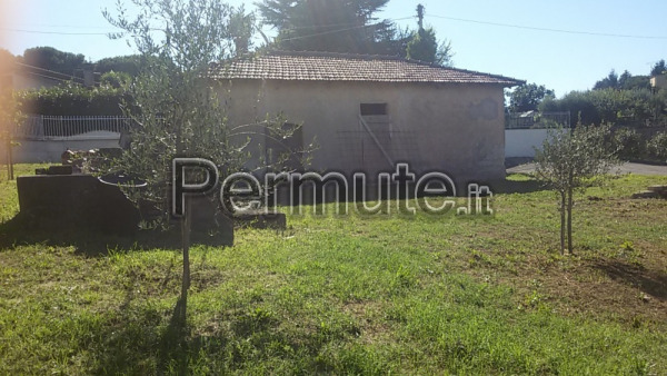 rustico commerciale da ristrutturare più terreno Roma in Permuta ...